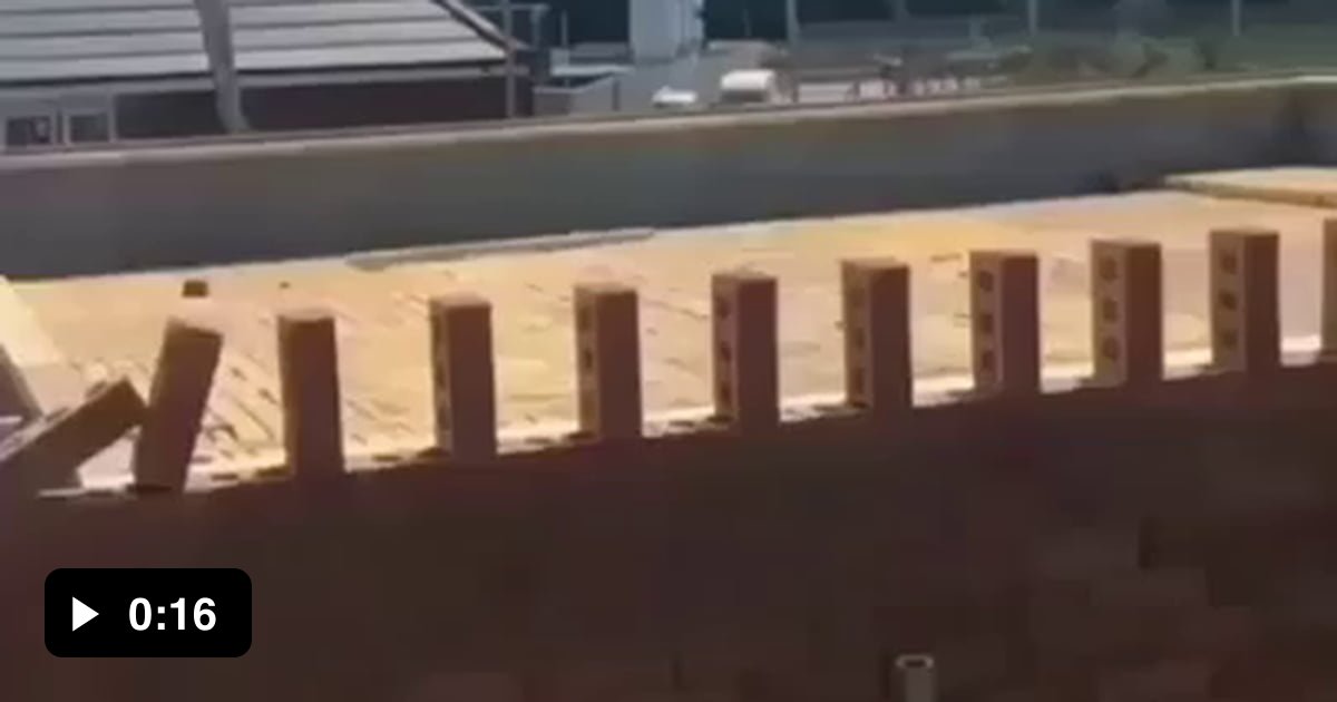 Brick Layer has reached the master level - 9GAG