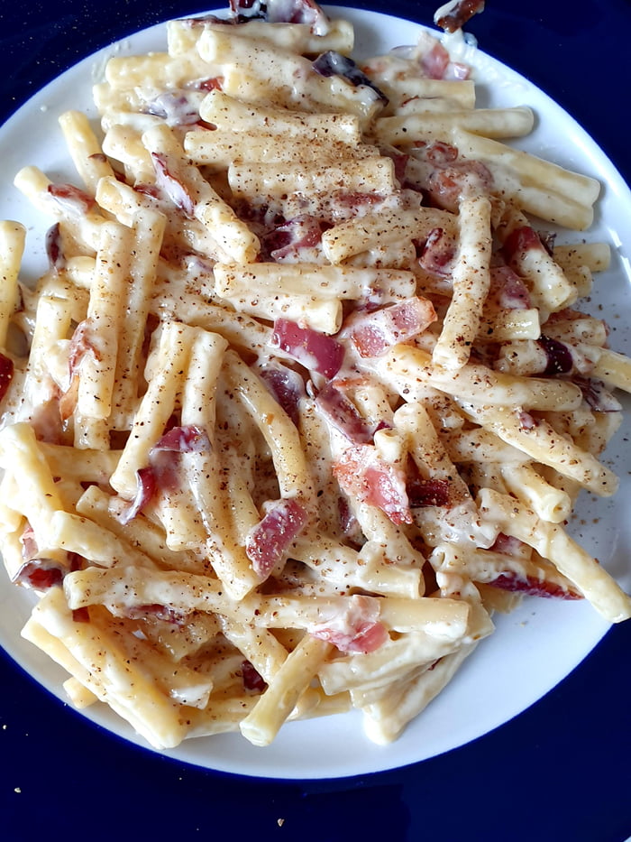 Älpler magroni. The typical swiss dish, just potatoes are missing... - 9GAG