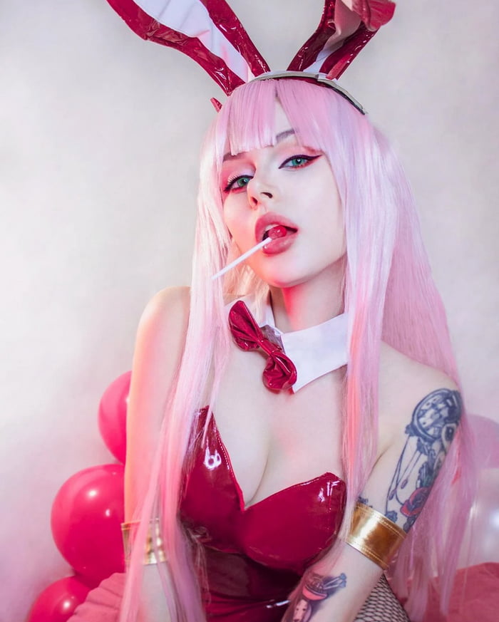 Zero Two Cosplay