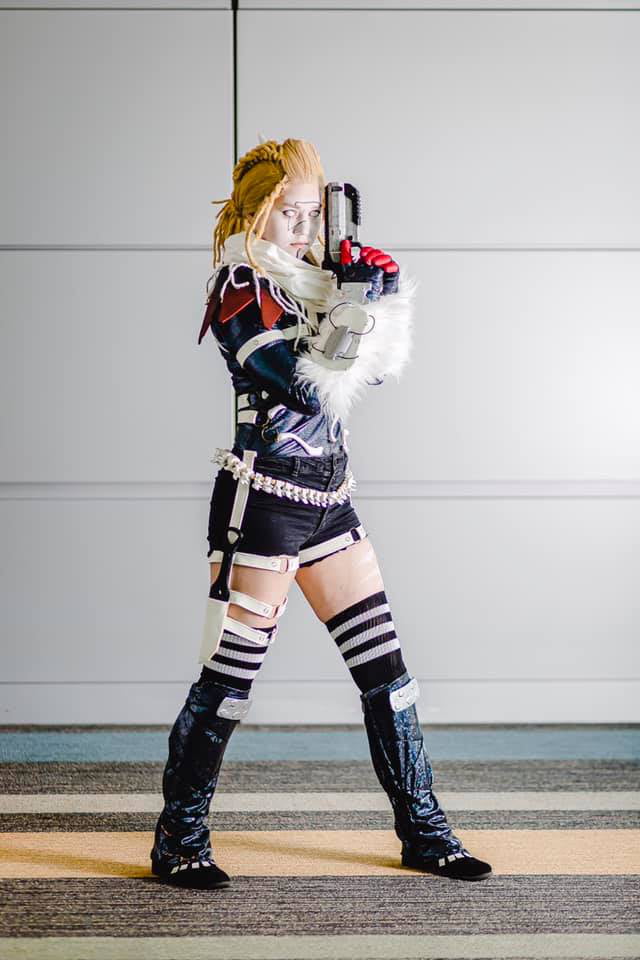 Apex Legends Wraith Cosplay by LueLueCosplays - 9GAG