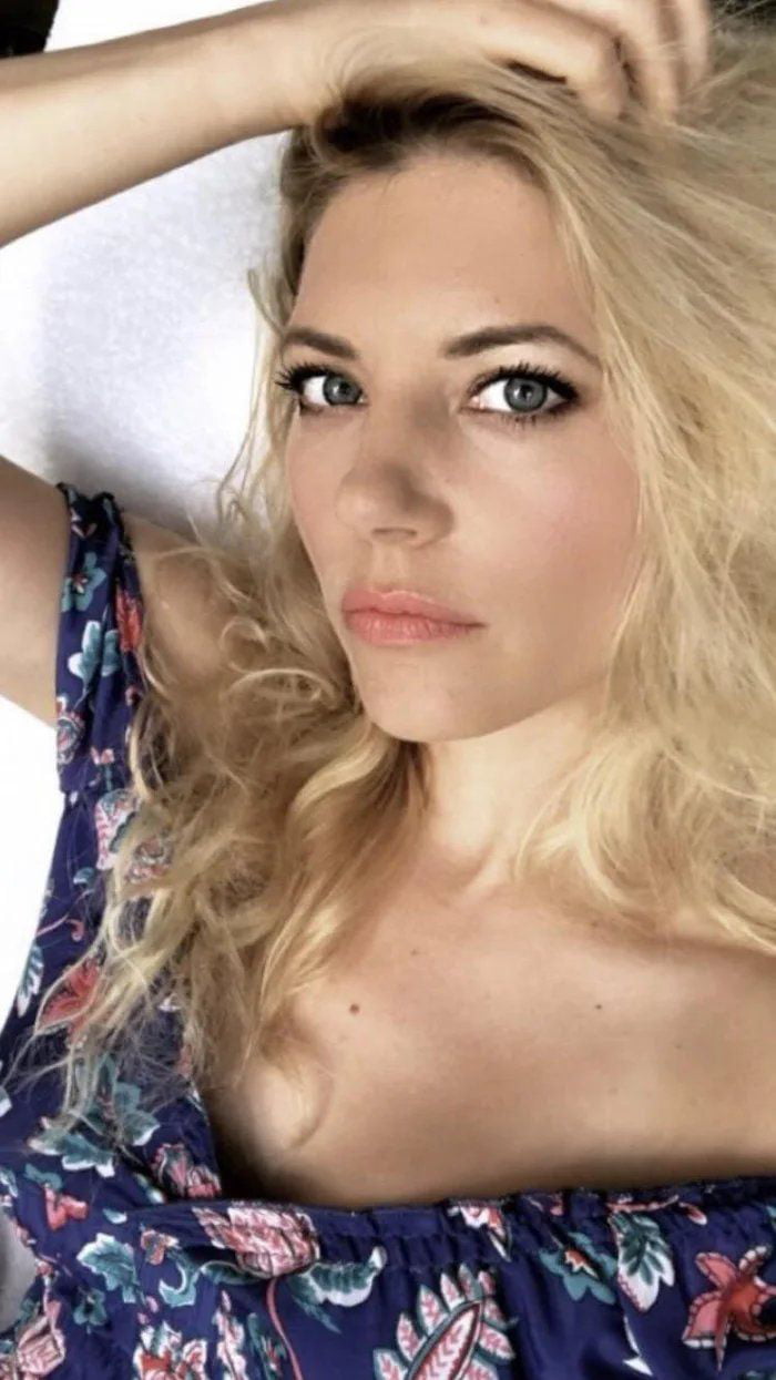 She makes my cock explode - 9GAG