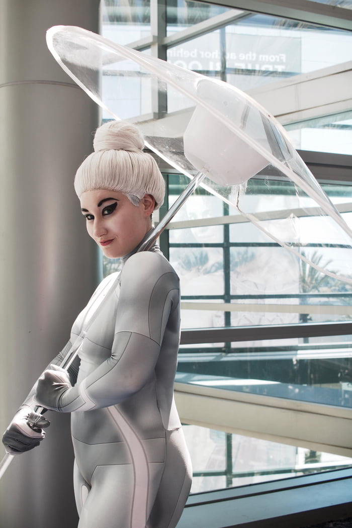 Gem (siren from Tron: Legacy) cosplay by Lady Rae Gun - 9GAG
