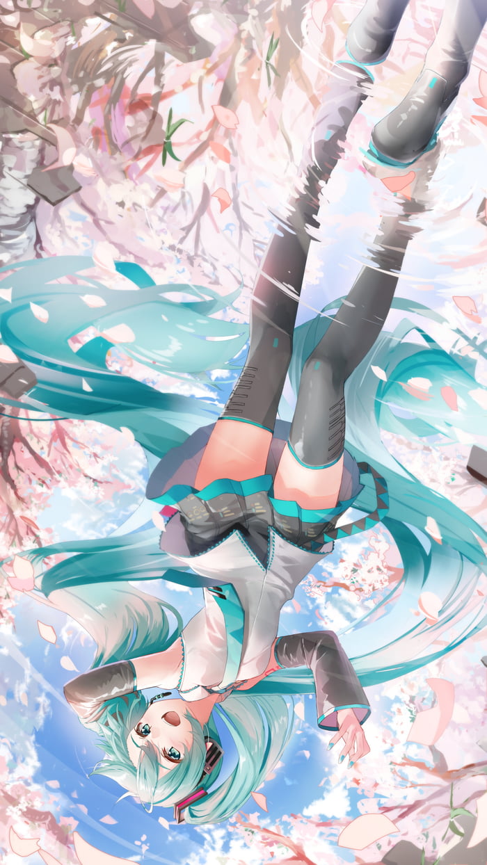 Miku's Reflection - 9GAG