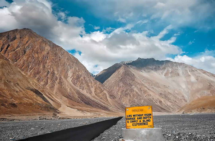 Umling La Pass, the Guinness record holder for the world's highest ...