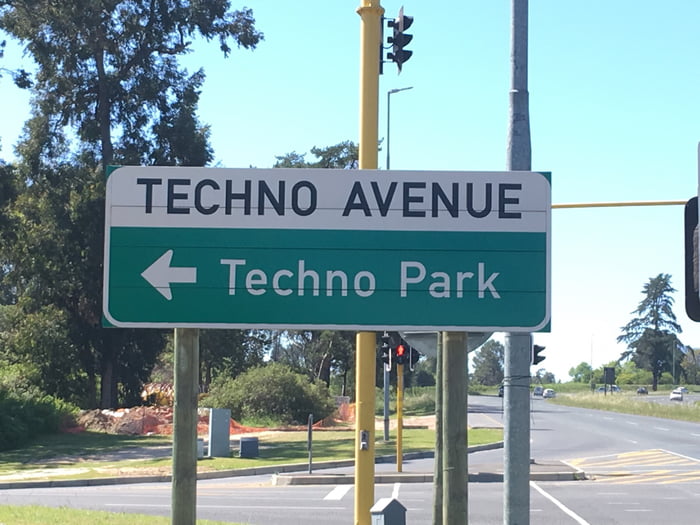 When techno is life... - 9GAG