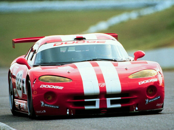 Le Mans legend #24; Chrysler Viper GTS - R - 9GAG