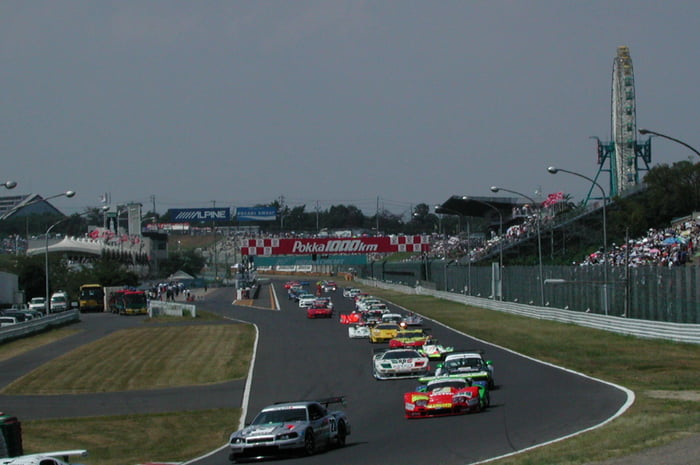 Classic FIA GT1 and JAF GT500 class - 9GAG