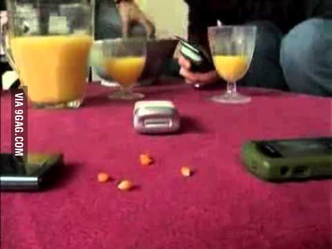 CELL PHONES MAKE POPCORN (Amazing) - 9GAG