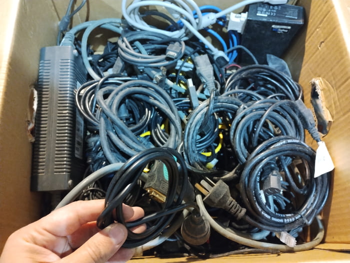 Guys! today I used a cable from the cable box! - 9GAG