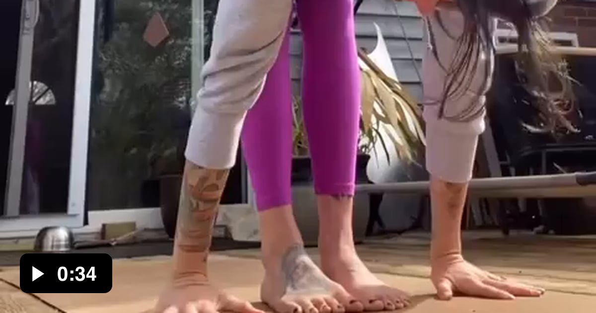 Let's do some yoga together - 9GAG