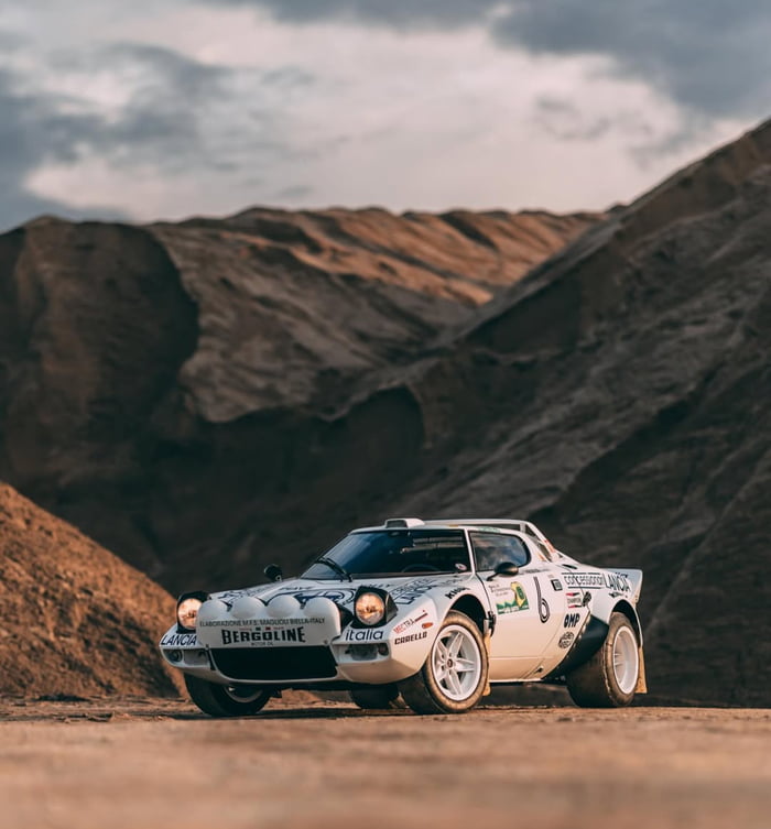 Lancia Stratos rally group IV - 9GAG