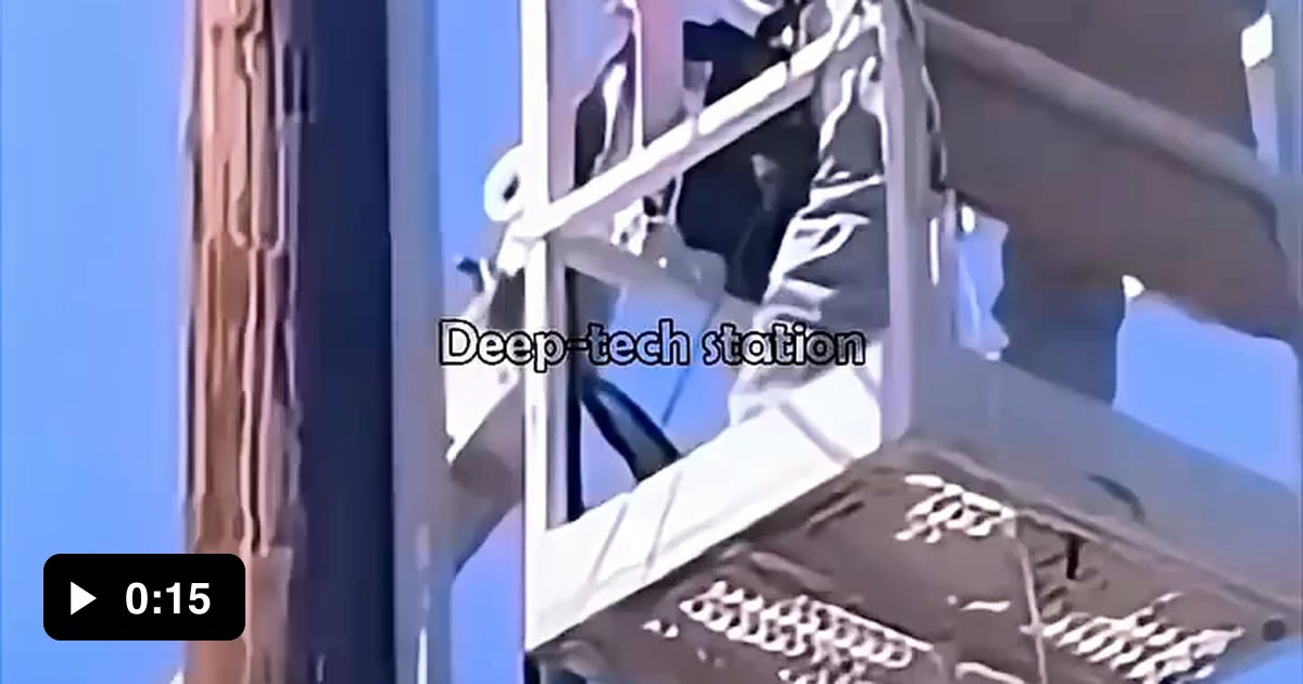 Hard Techno Clip - 9GAG