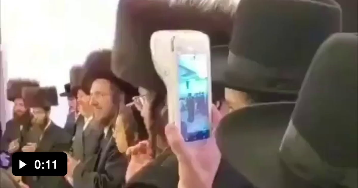 Capturing the moment with the wrong device - 9GAG