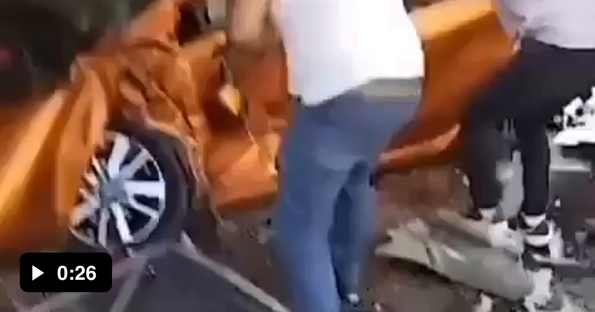 Dude just walked out like nothing happened, what a legend. - 9GAG