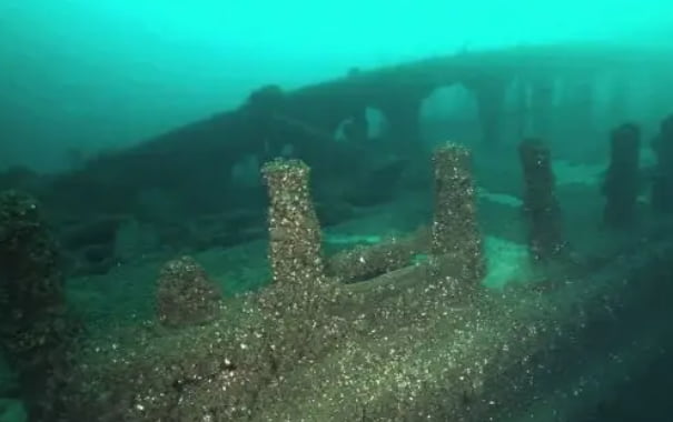 Archeologists discover 9000-year-old ‘Stonehenge-like’ structure in ...