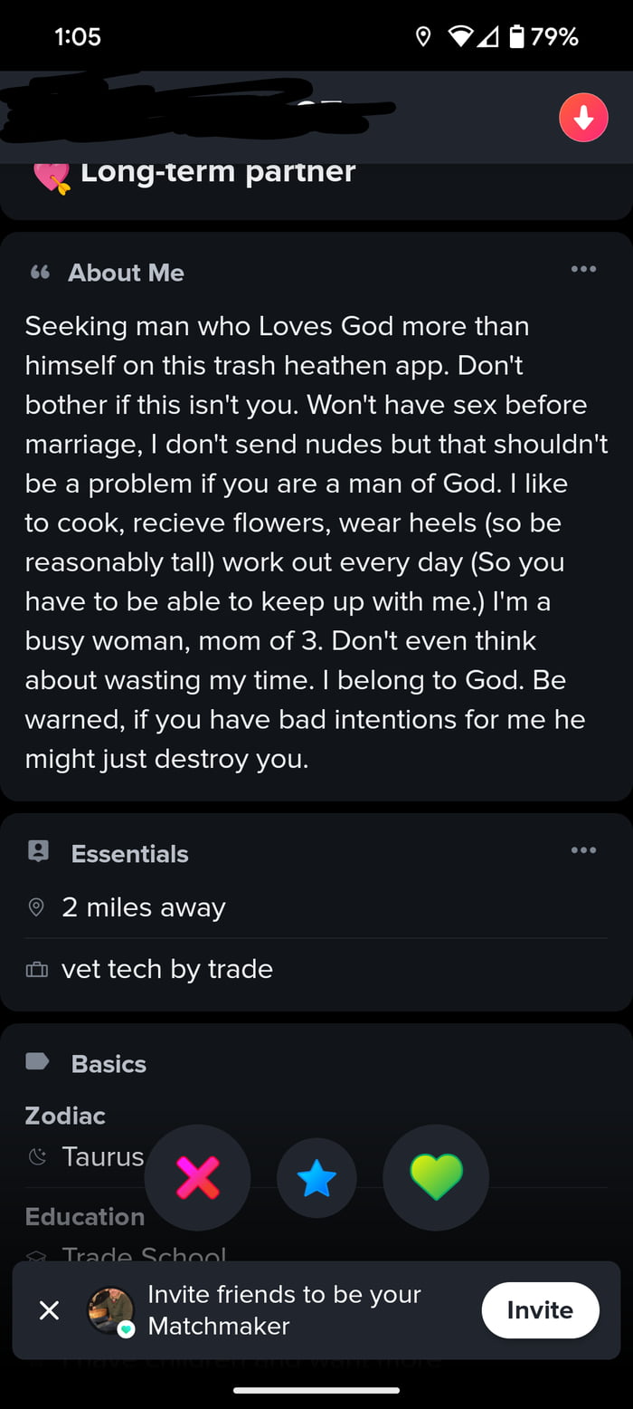 Check out this lovely lady - 9GAG