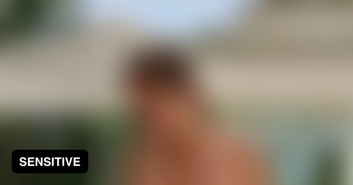 Kara in white - 9GAG