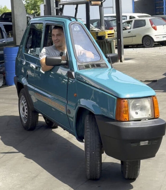 A mechanic in Italy has built the world's narrowest car. This has ...