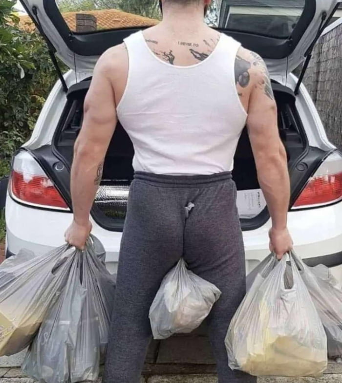 Mama’s little helper, Bringer of bags - 9GAG