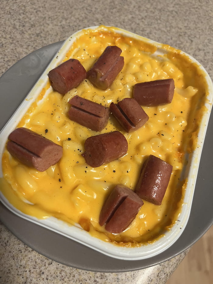 Mac and weenie - 9GAG