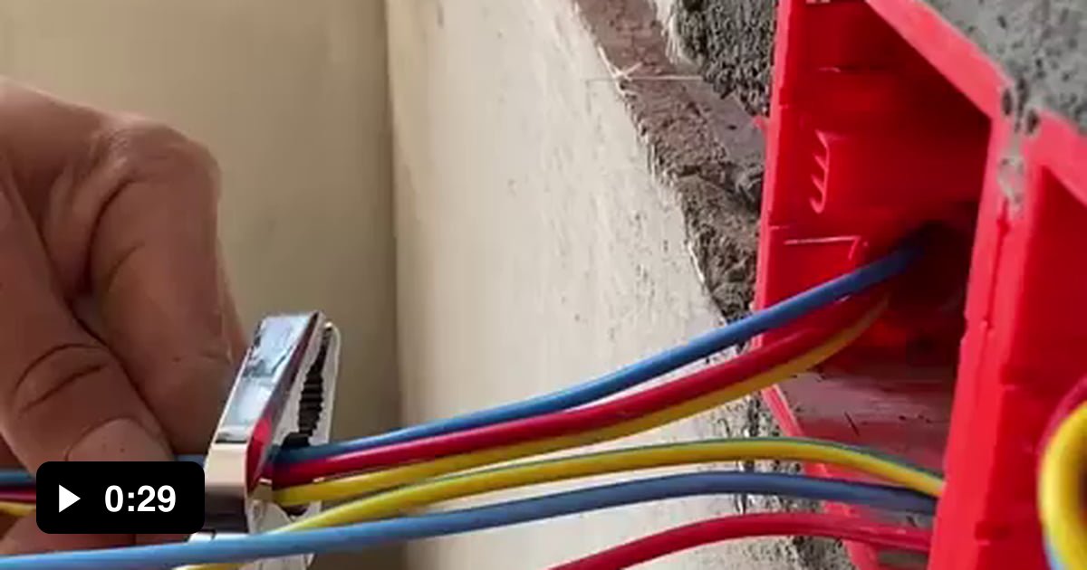 Connecting wires with wire nuts - 9GAG