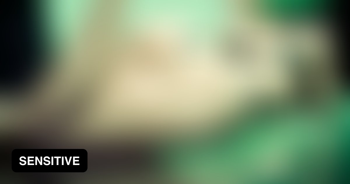 Tatsumaki's meaty thighs and gyatt - 9GAG