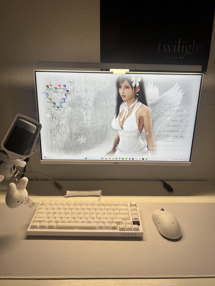 All white set up - 9GAG