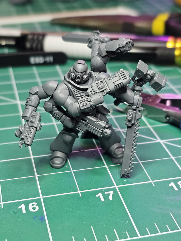 Praise the 7? armed Primach - 9GAG
