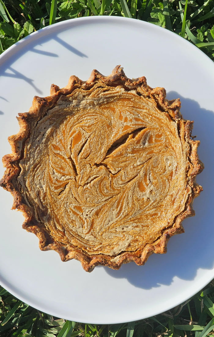 Sesame-Swirled Pumpkin Pie - 9GAG