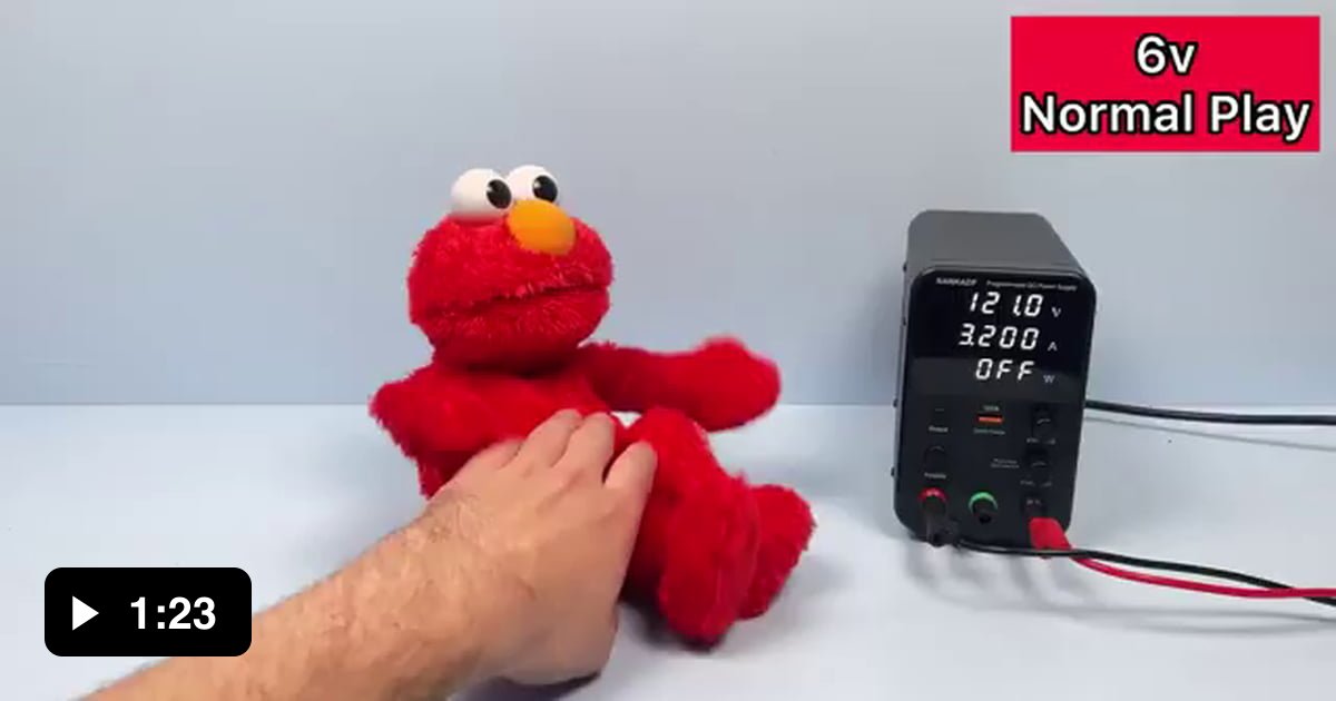 Don't touch me there Elmo - 9GAG