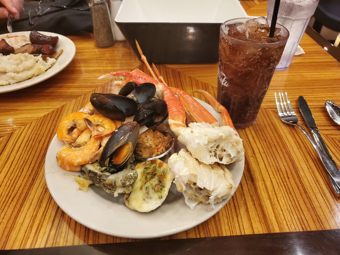 Seafood plate, Outter Banks - 9GAG