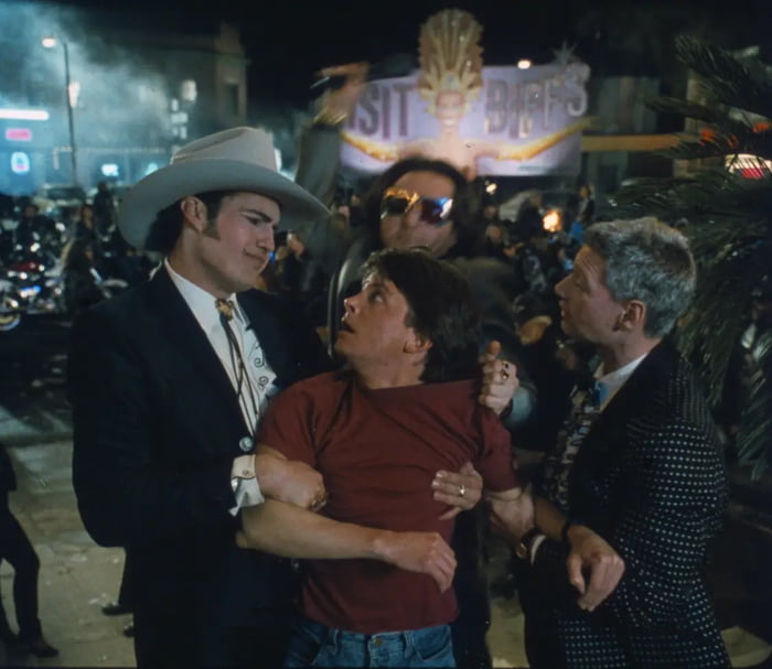 Watching the Back to the Future films in open matte is crazy. This is ...