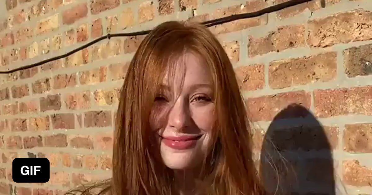 Love her smile - 9GAG