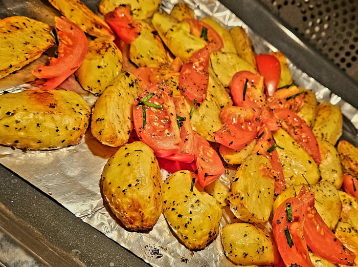 Made some oven potatos :) - 9GAG