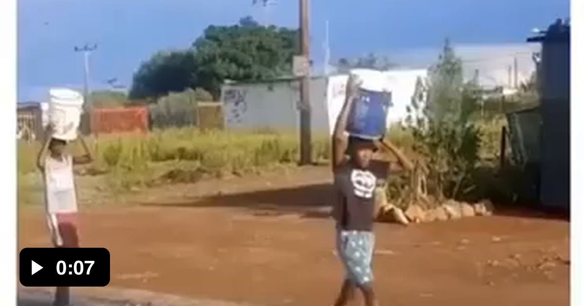 Bucket Prank… - 9GAG