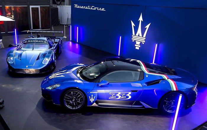 Maserati Mc12 Gt1 And Mc20 Gt2 9gag