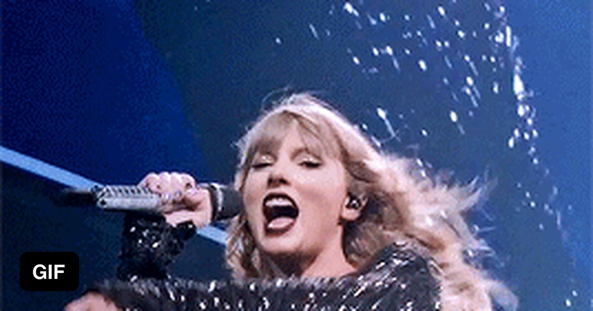 Taylor Swift strutting - 9GAG