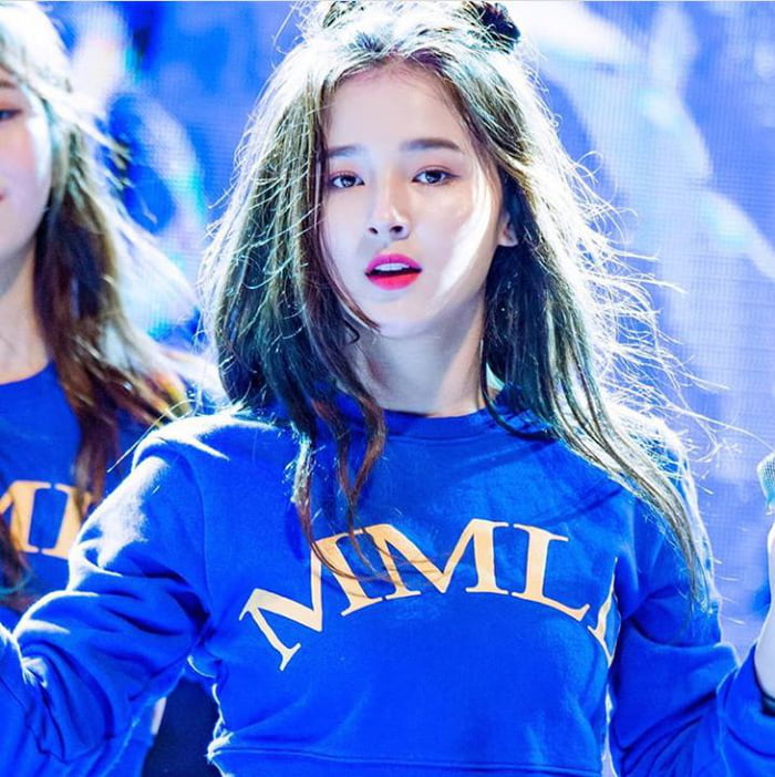 Momoland maknae Nancy - 9GAG