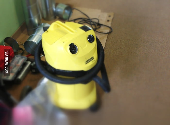 The sad cousin of R2-D2 - 9GAG