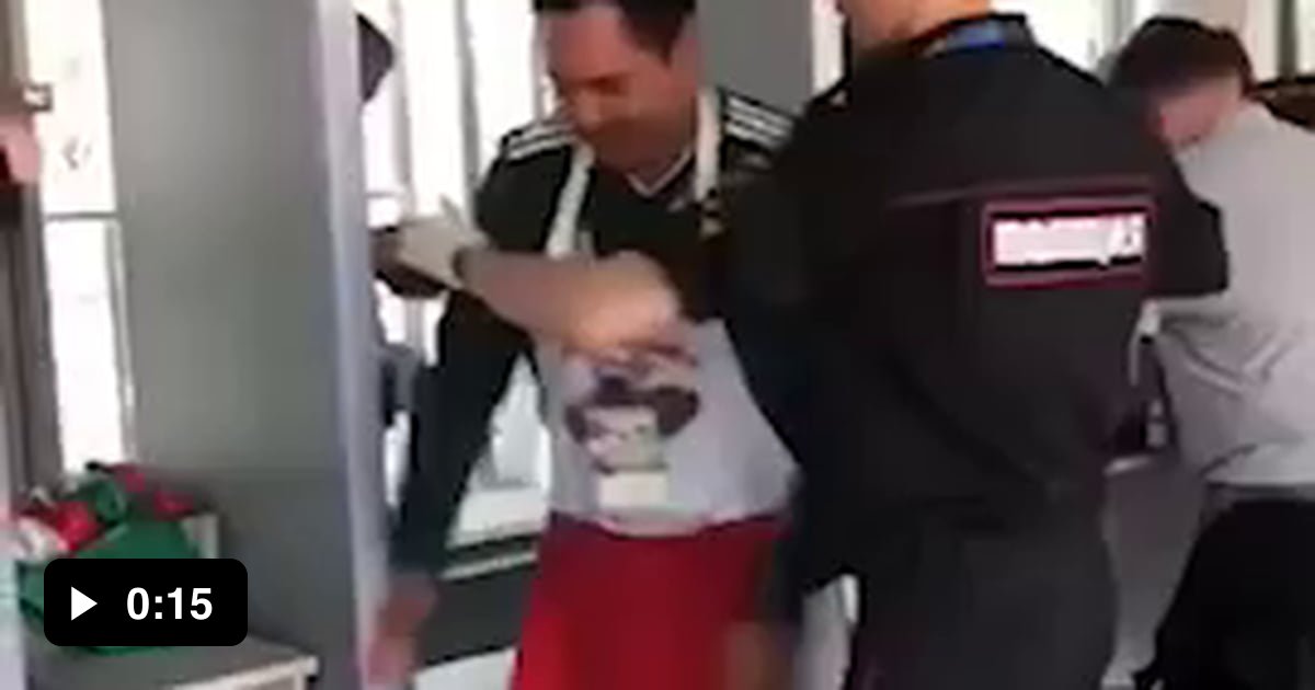 Mexican surprising a Russian security guard - 9GAG