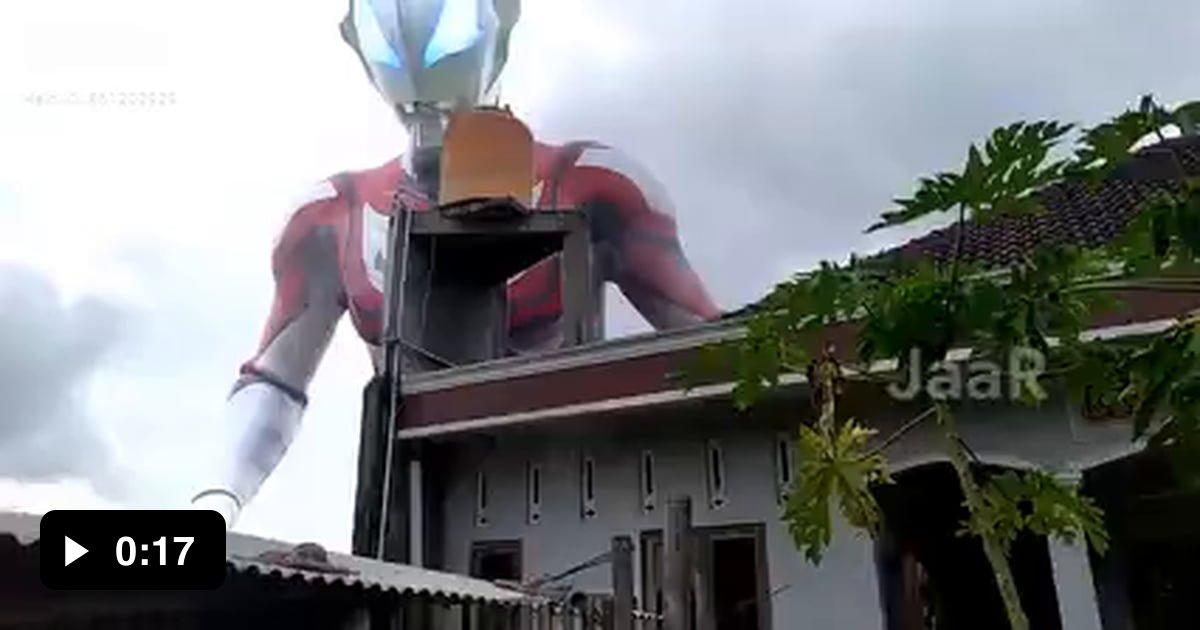Lain macam ultraman skrg ni - 9GAG