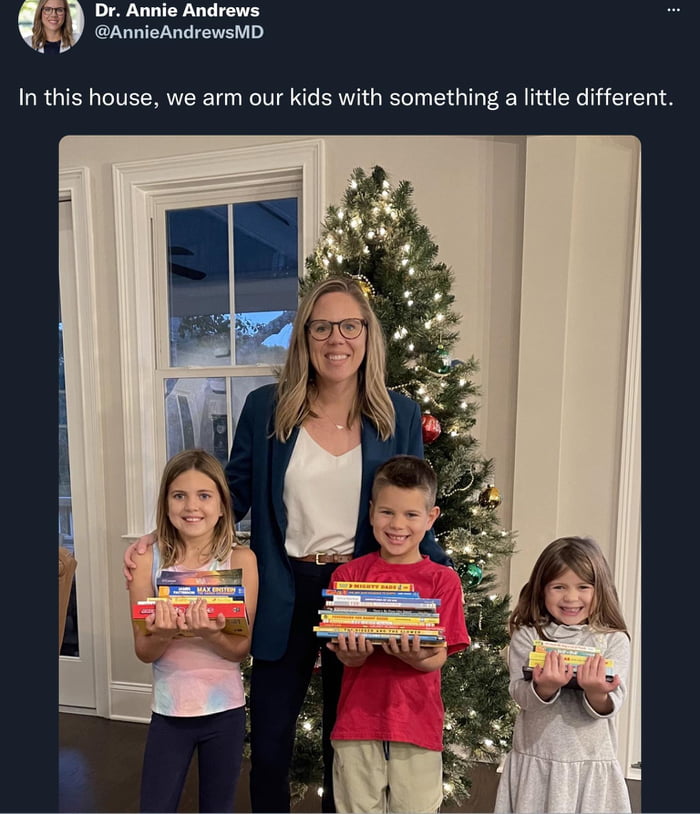 Reading over posing - 9GAG