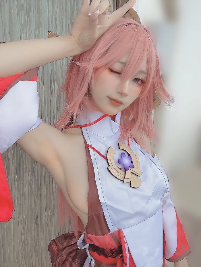 Yae Miko「@fukurou_talla」 - 9GAG