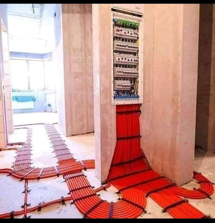 Perfect cable management - 9GAG