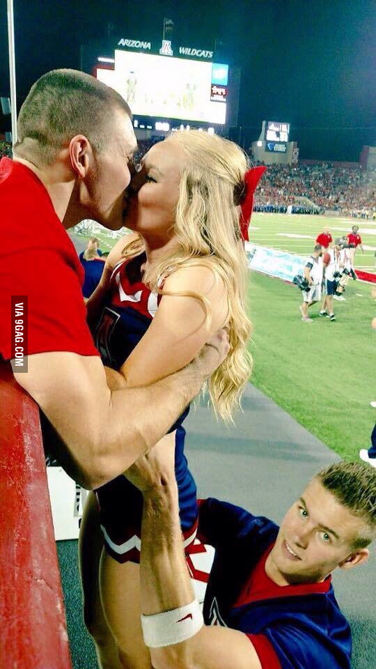 Friendzone level: 9000 - 9GAG