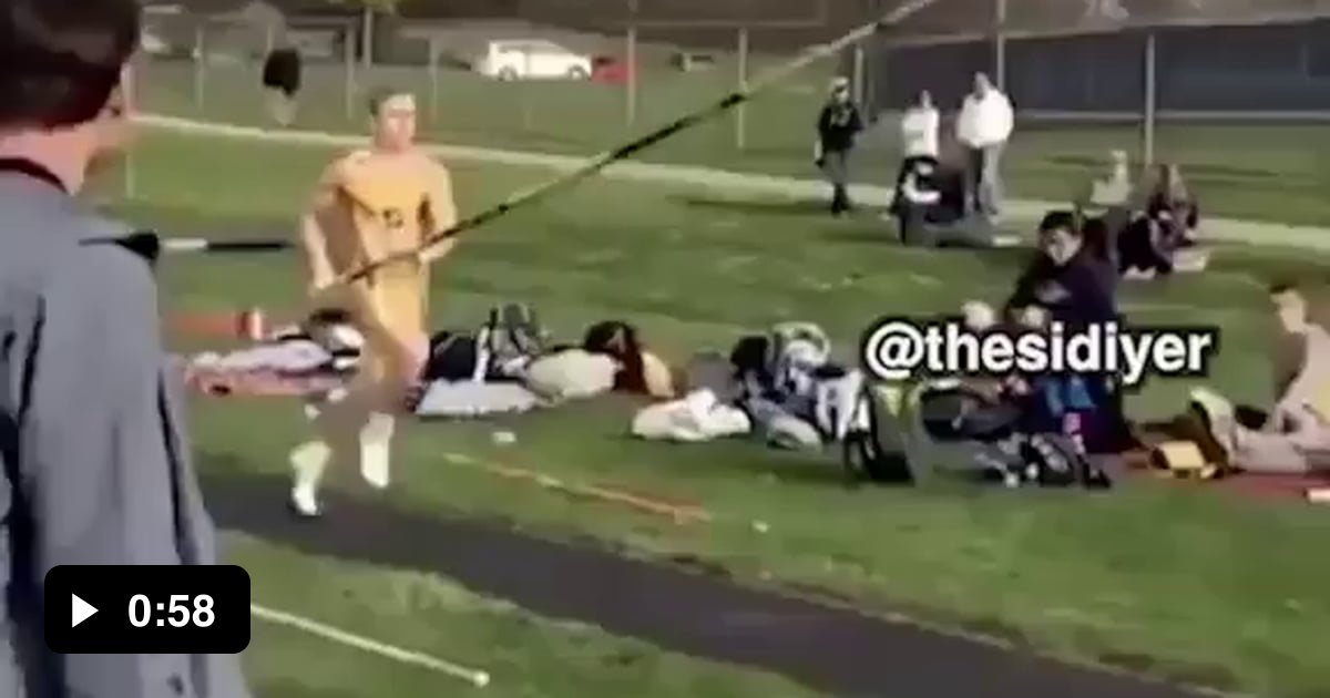 What could go wrong if you have big pp - 9GAG