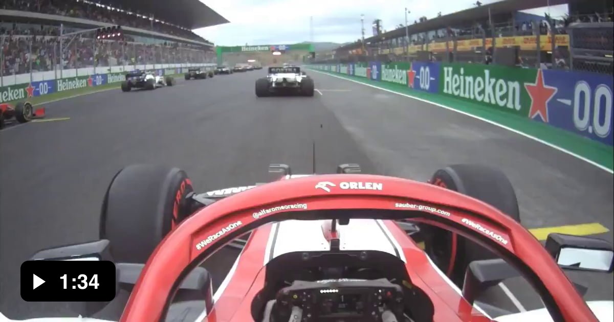 Putting the racing game on easiest difficulty - 9GAG