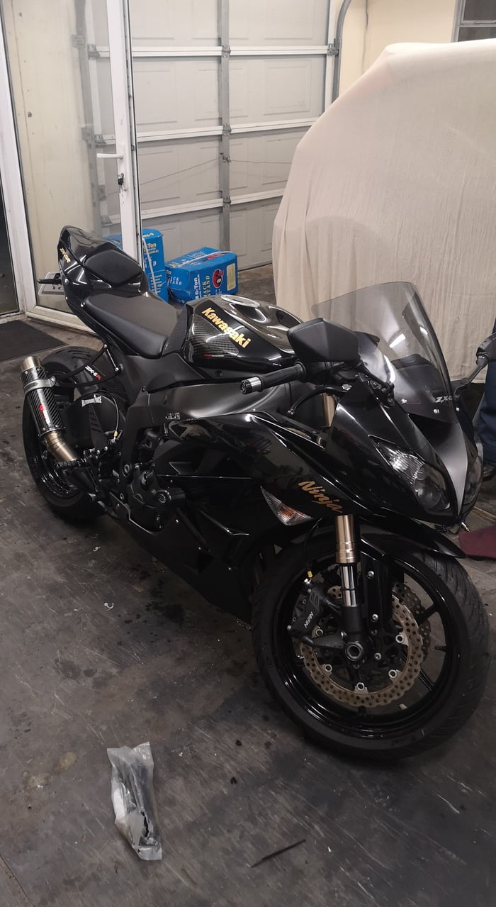My new addition zx-6r - 9GAG