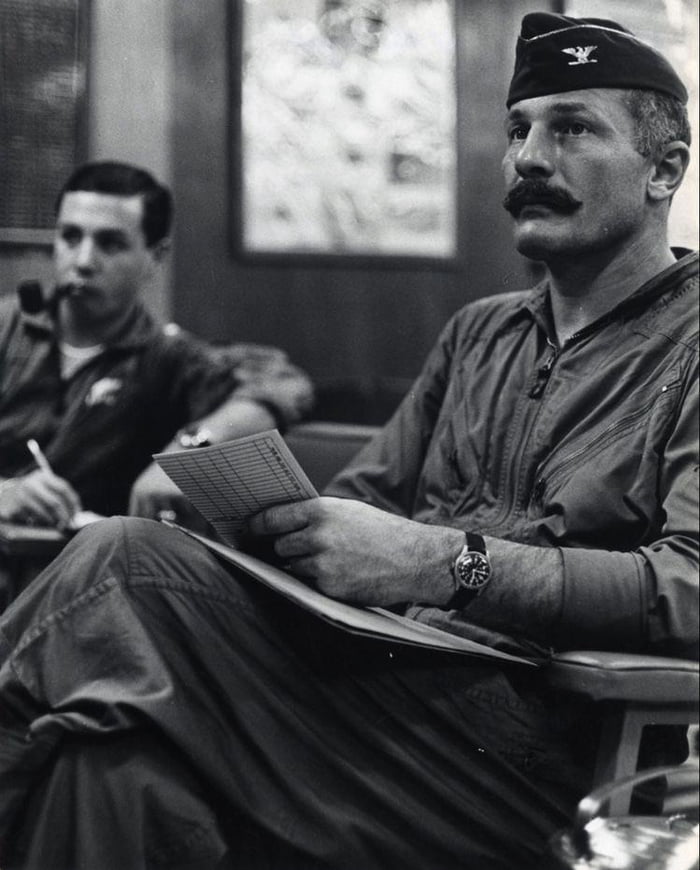 Fighter Pilot Robin Olds during a Vietnam mission debrief - 1967 - 9GAG