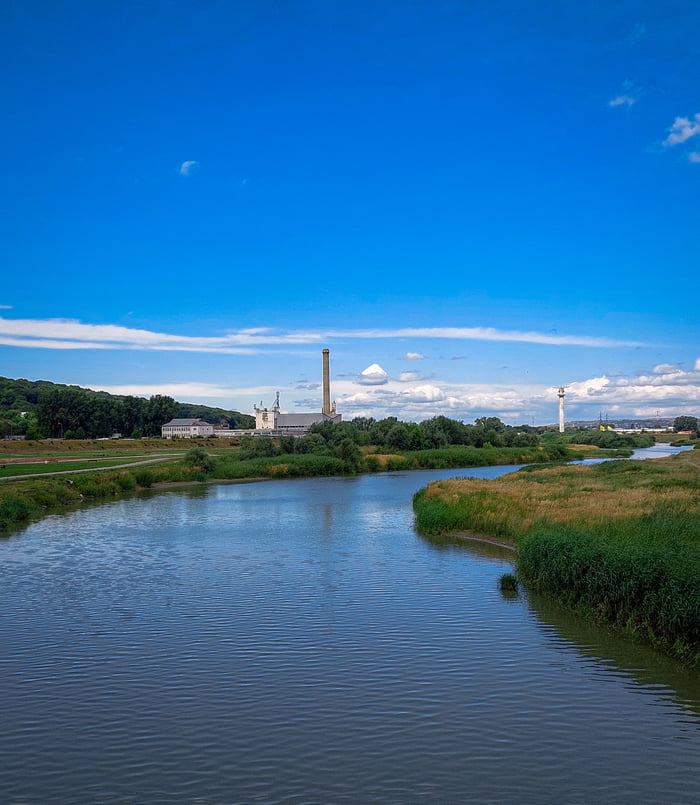 The river of shite - 9GAG